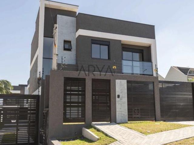 Sobrado à venda no Uberaba ARYA1
