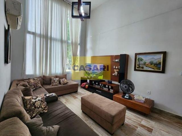 Sobrado à Venda no Vivendas do Parque em Boituva/SP | 4 Suítes | Piscina | 290m²