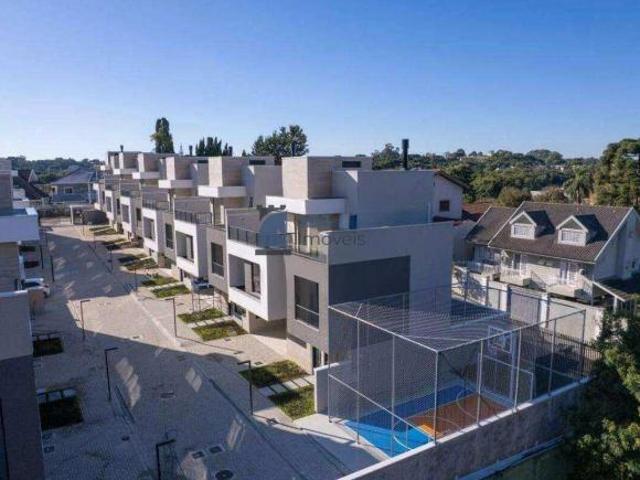 Sobrado à venda, no VILA UNIKA em Curitiba, Santa Felicidade, com 3 quartos, 185m²
