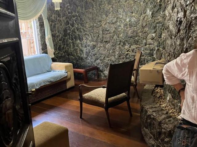 SOBRADO Á VENDA NO VILA MARTA RICA EM ÁRMARIOS