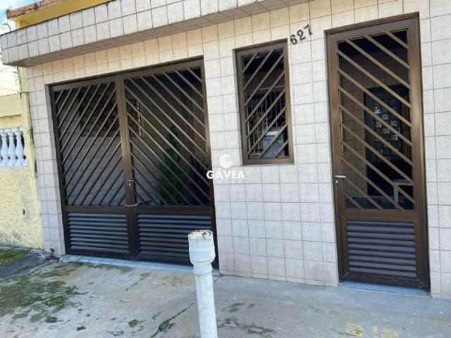 Sobrado à venda no Vila São Jorge em São Vicente