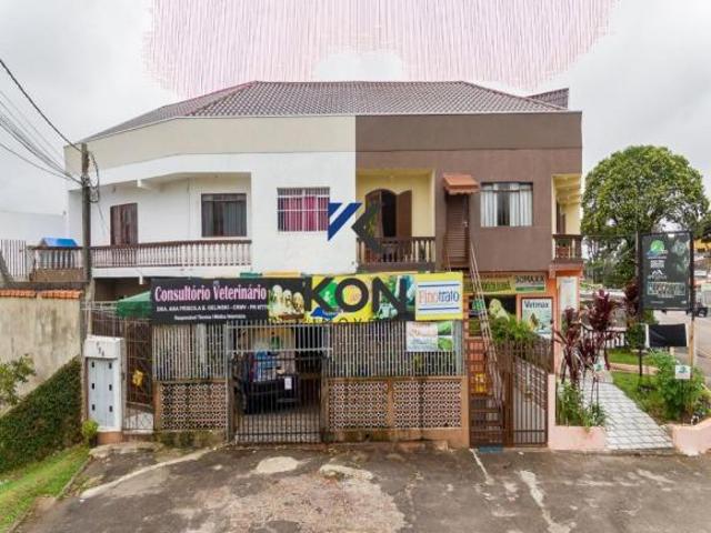 Sobrado a venda no Xaxim ideal para investimento, residencial/comercial