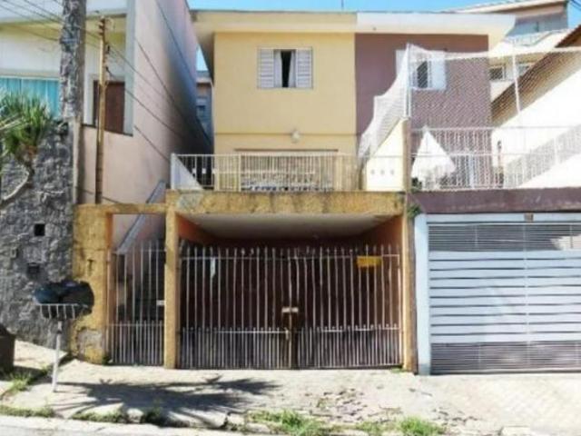 Sobrado à venda na Chácara Inglesa com 140m² 3 dormitórios 2 banheiros 2 vagas