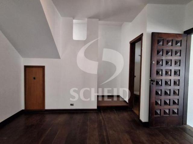 Sobrado à Venda na Chácara Santo Antônio com 130m², 3 dormitórios e 2 vagas