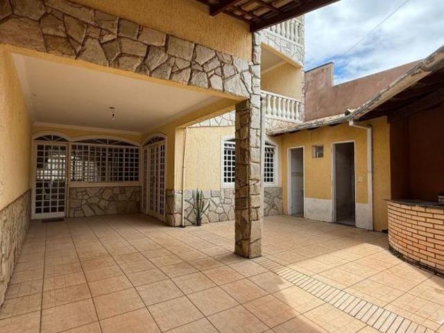 Sobrado a venda na AR 11, Sobradinho 2