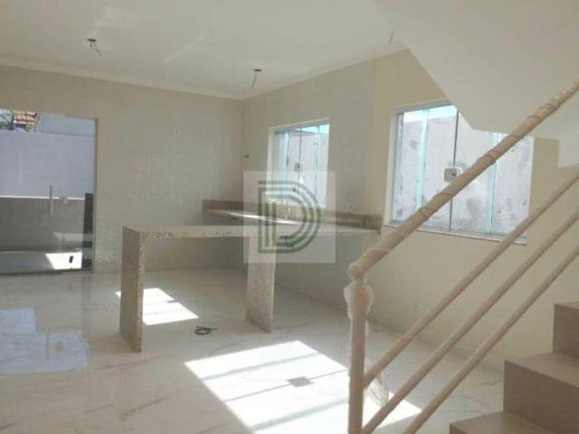 SOBRADO À VENDA NA GRANJA VIANA FINO ACABAMENTO 120 M²