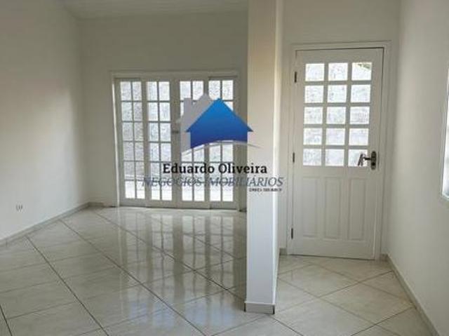 Sobrado a venda na granja viana 3 dormitorios 4 vagas