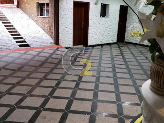 Sobrado à venda na Freguesia do Ó, 5 quartos, 1 suíte e 4 vagas de garagem de garagem