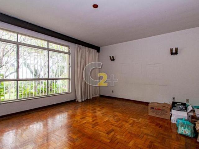 Sobrado à venda na Lapa com 6 quartos, 10 vagas de garagem residencial ou comercial