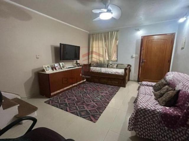 Sobrado à venda na Mooca 152m2 2 dormitórios 2 banheiros 1 vaga de garagem