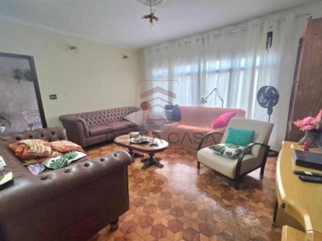 Sobrado à venda na Mooca 220m2 3 dormitório 1 suíte 3 vagas de garagem
