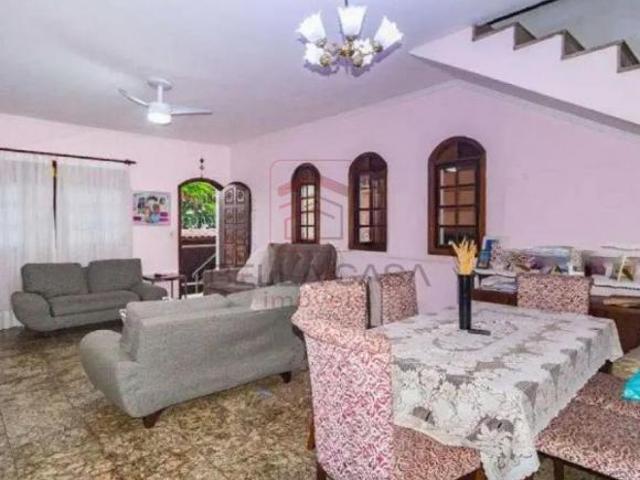 Sobrado à venda na Mooca 300m2 4 dormitórios 1 suíte 3 vagas de garagem