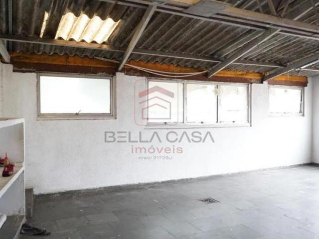 Sobrado à venda na Mooca 400m2 6 dormitórios 1 suíte 2 vagas de garagem