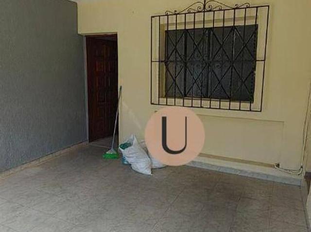 Sobrado a venda na Mooca com 228m2 em Rua Tranquila