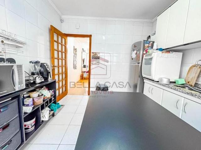 Sobrado a venda na mooca com 2 quartos, 1 vaga de garagem e quintal