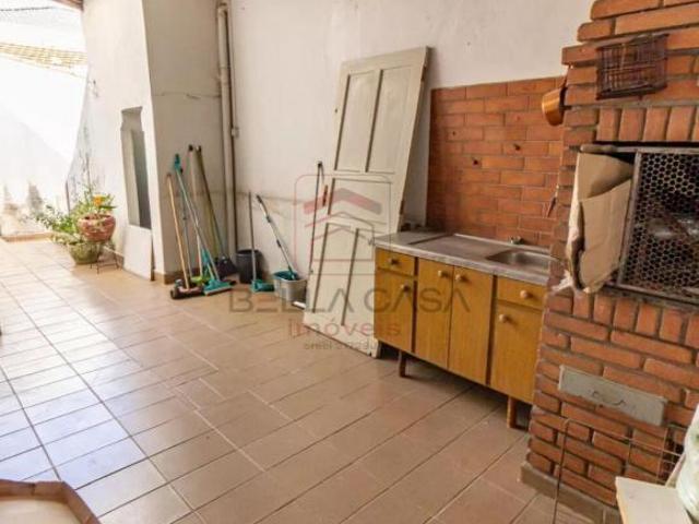 Sobrado a venda na mooca com 2 quartos, quintal e 1 vaga de garagem