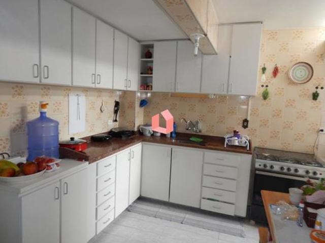 Sobrado à Venda na Nova Petrópolis | 3 Dormitórios | Suíte e 2 Vagas Cobertas