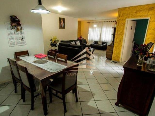 Sobrado a venda Na Santa Mena com 3 Dormitórios, 1 Suíte, 4 Vagas Cobertas Jardim Santa Mena Gu