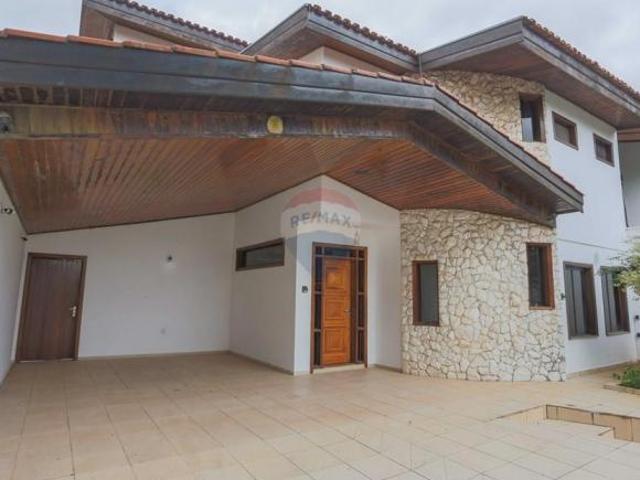 Sobrado à venda na pista de caminhada de Sorocaba. Parque Campolim 480m², piscina e 5 quartos, 04