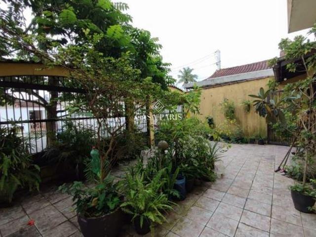 Sobrado à venda na Praia Grande Caiçara | 4 dorms, 1 suíte, 5 vagas
