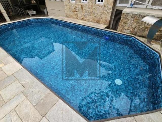 Sobrado à Venda na Riviera de São Lourenço, 5 Suítes, 346m²