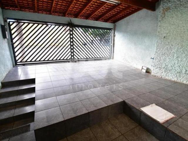 Sobrado à Venda na Vila Teixeira em Campinas/SP – 3 Dormitórios, Quintal