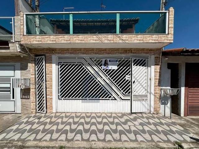 Sobrado à Venda na Vila Urupês – Suzano/SP | 3 Dormitórios | 230m² | 2 Vagas