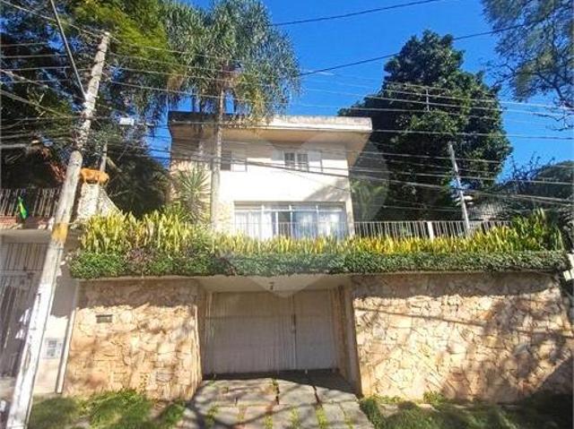 SOBRADO A VENDA NA VILA ALBERTINA TREMEMBÉ SERRA DA CANTAREIRA