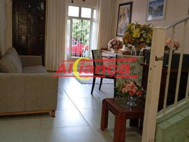 Sobrado à venda na Vila Augusta Guarulhos