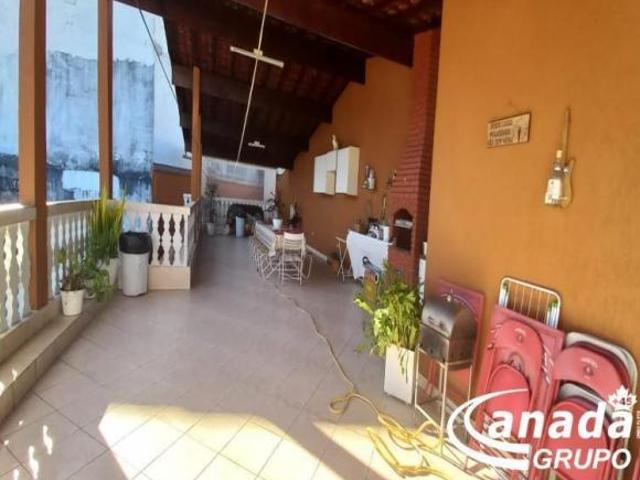 Sobrado A Venda Na Vila Ayrosa Com 3 Quartos