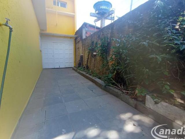 Sobrado A Venda Na Vila Ayrosa Com 4 Quartos