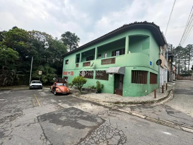 Sobrado à venda no bairro Demarchi com 200 m² e 3 dormitórios/quartos disponíveis