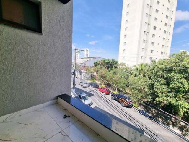Sobrado a venda na Vila Granada com 2 dormitórios e 1 vaga de garagem próximo ao Metrô Guilhermina