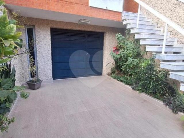 Sobrado à venda na Vila Guilherme Zona Norte São Paulo/ SP