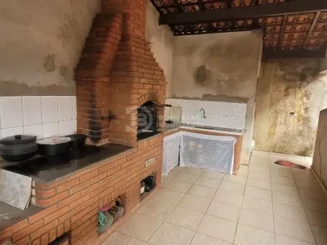 Sobrado à venda na Vila Jacuí, São Paulo: 02 dormitórios, 02 banheiros, cozinha, garagem