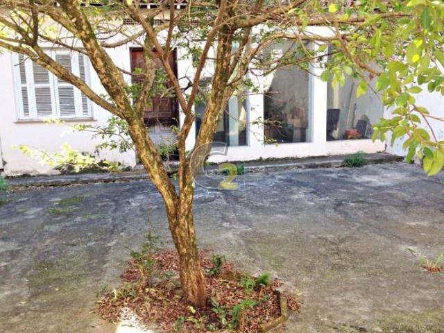 Sobrado á venda na Vila Madalena, 3 quartos, 1 suíte, 3 vagas de garagem