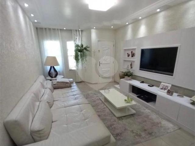 Sobrado à venda na Vila Maria com 135m²
