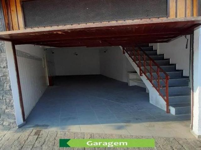 Sobrado à venda na Vila Monumento com 200m² 3 dormitórios 2 banheiros 2 vagas