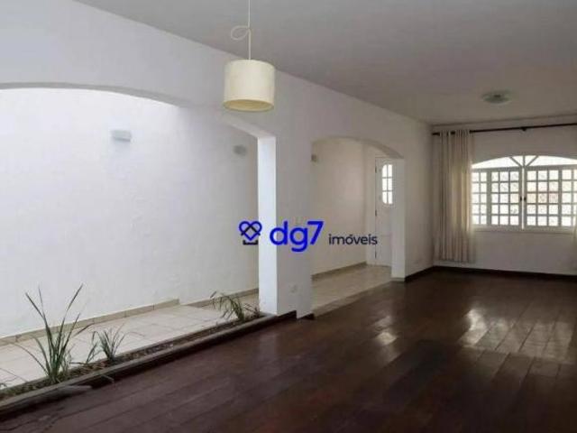 Sobrado à venda na Vila Morse com 3 dormitórios e 2 vagas!
