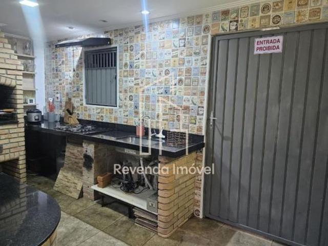 Sobrado à venda na Vila Palmares, Santo André SP: 3 quartos, 1 suíte, 2 banheiros, 2 vagas, 150m² de