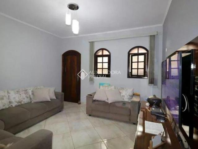 Sobrado à venda na Vila Pires Conforto, espaço e exclusividade em 199m²