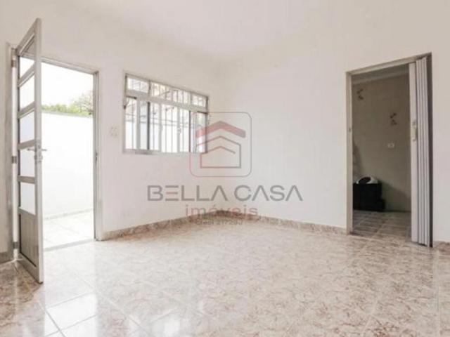 Sobrado à venda na Vila Prudente 200m2 4 dormitórios 1 suíte 2 vagas de garagem
