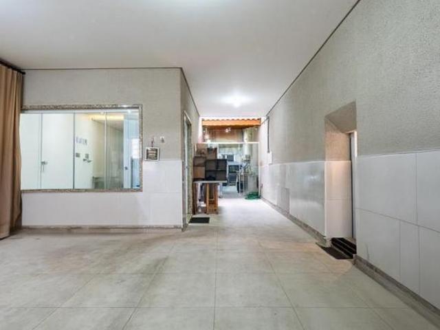 Sobrado à Venda na Vila Ré – 190m², 3 Quartos, 2 Suítes e 3 Vagas