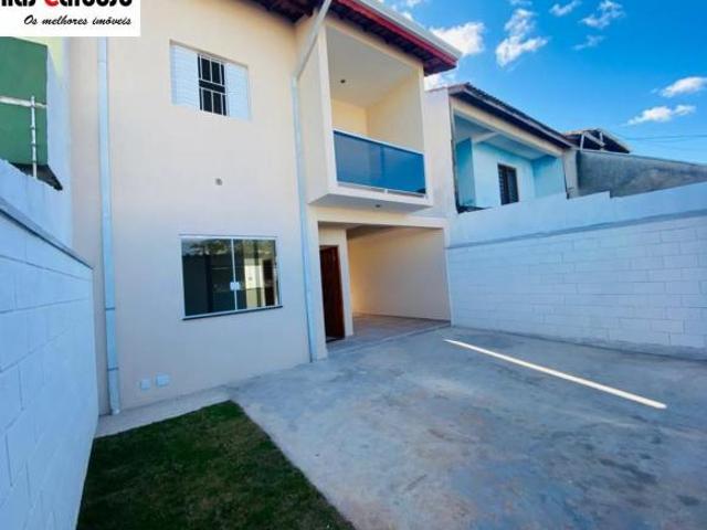 Sobrado a venda na Vila Rei, com 3 dormitórios sendo 1 suíte com varanda, cozinha ampla, localização