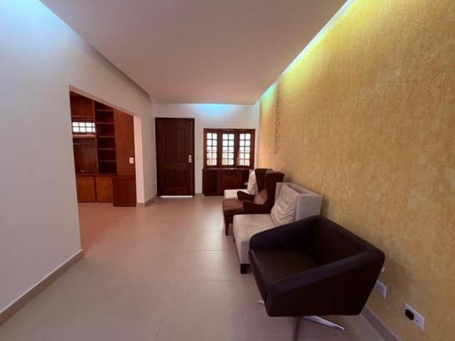 Sobrado à Venda na Vila Rosália – 275 m² 4 Dormitórios 3 Suítes 3 Vagas Cobertas