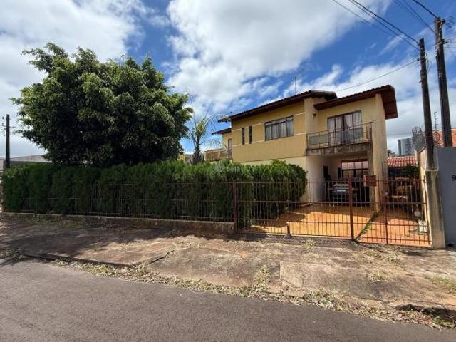 SOBRADO À VENDA NA VILA SOCIAL EM APUCARANA