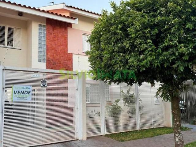 Sobrado à Venda na Zona 7 Maringá/PR