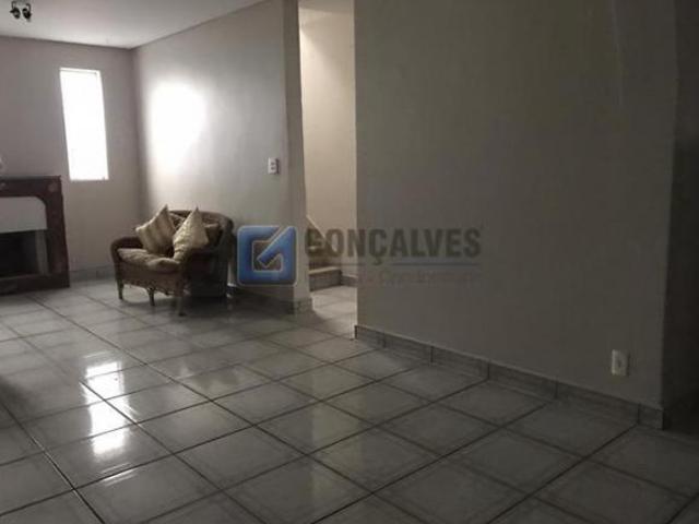 Sobrado á venda, Santa Terezinha em São Bernardo do Campo com 210m² e 3 Dormitórios