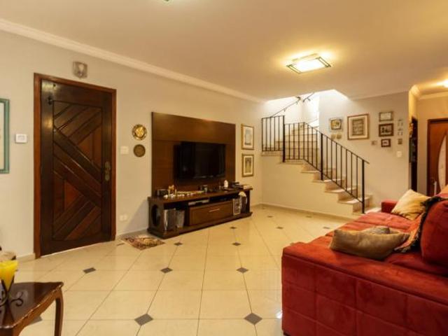 Sobrado à venda, Seu Novo Lar em 2 Andares Casa Espaçosa e Reformada! Vila Nova Caledônia, São Pau