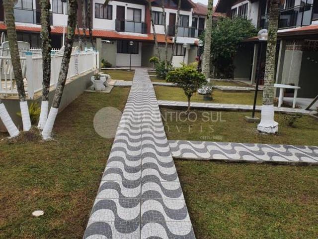 Sobrado à venda, SHANGRI LÁ, á 100 metros da praia, PONTAL DO PARANA PR